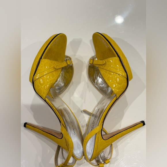 Dolce & Gabbana | Shoes | Dolce Gabbana Size 4 Yellow Crock Print Open ...